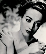 Joan Crawford: The Best of Everything